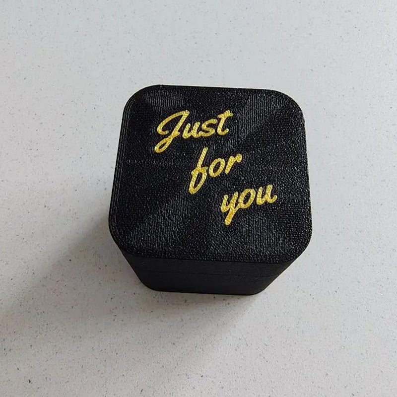 Middle Finger in a Box – GLIZM